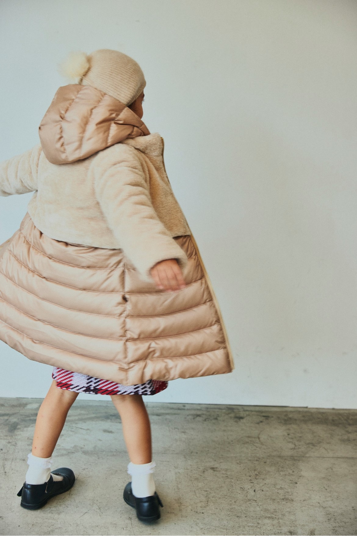 女の子心をくすぐるブランドでキュートさUP！ エレガント見えはやさしい色みのアウターが決め手。 - sesame